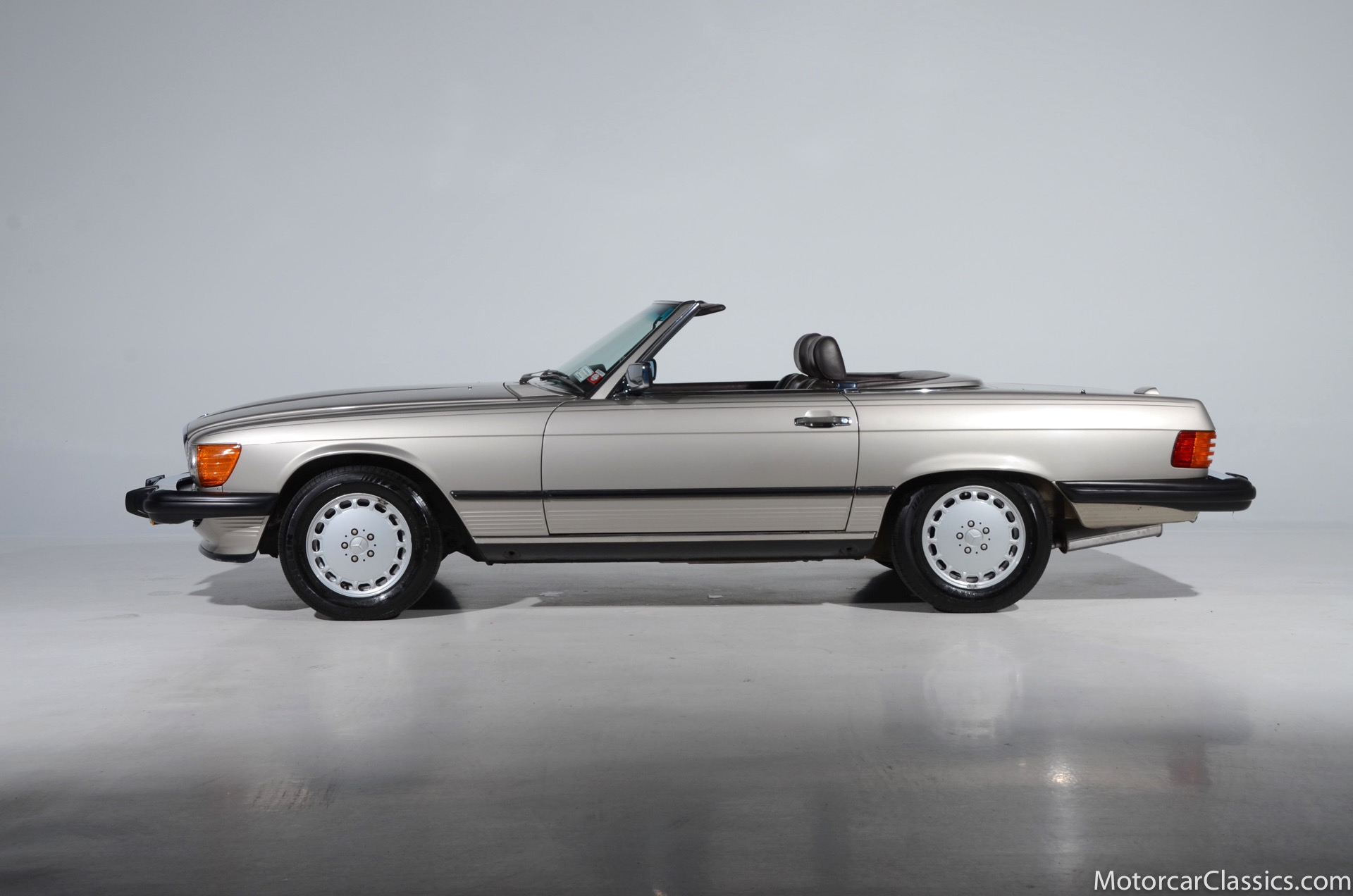 Used 1988 Mercedes-Benz 560-Class 560 SL For Sale (Special Pricing) | Motorcar Classics Stock #2403