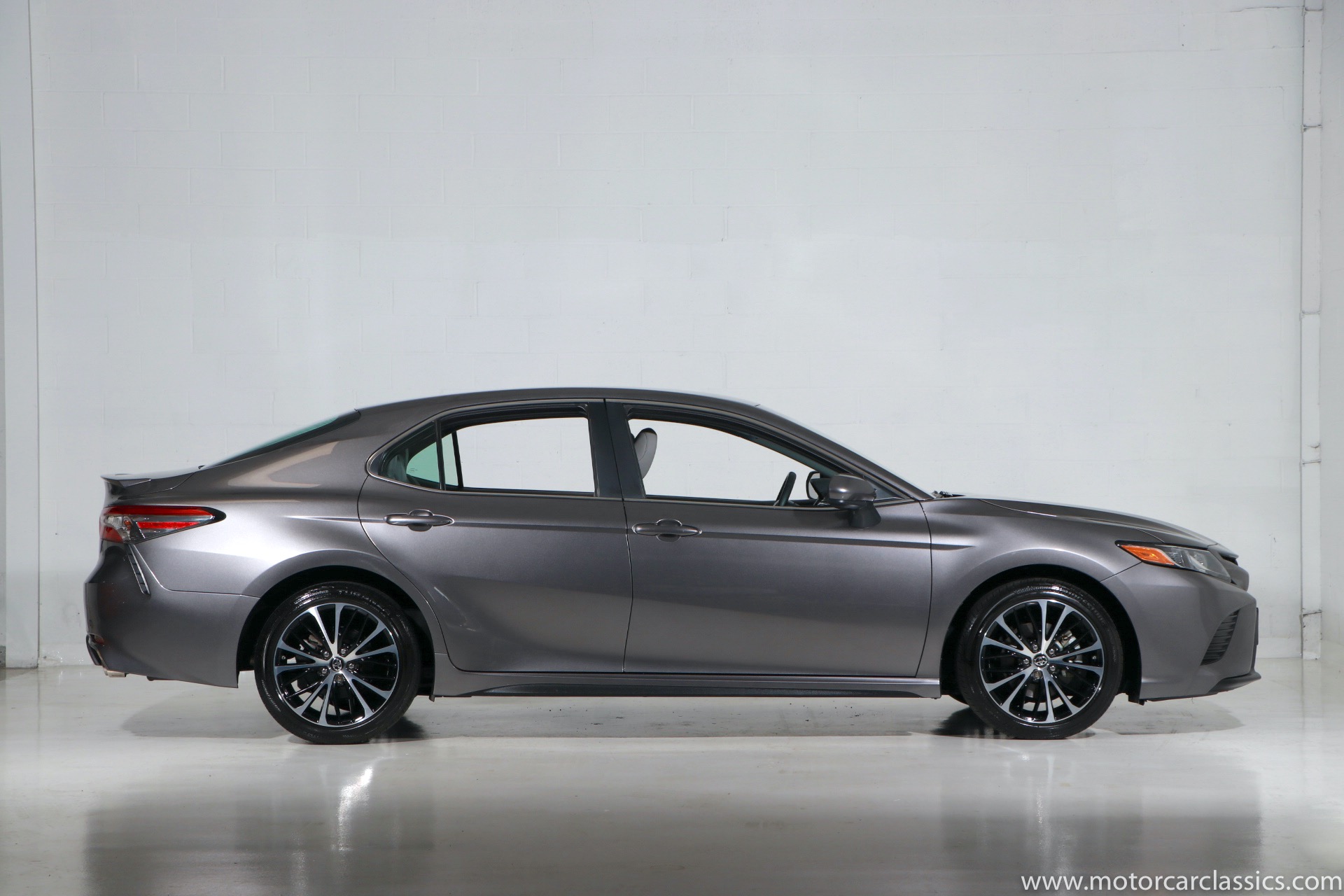 Used 2018 Toyota Camry SE For Sale ($23,900) | Motorcar Classics Stock ...