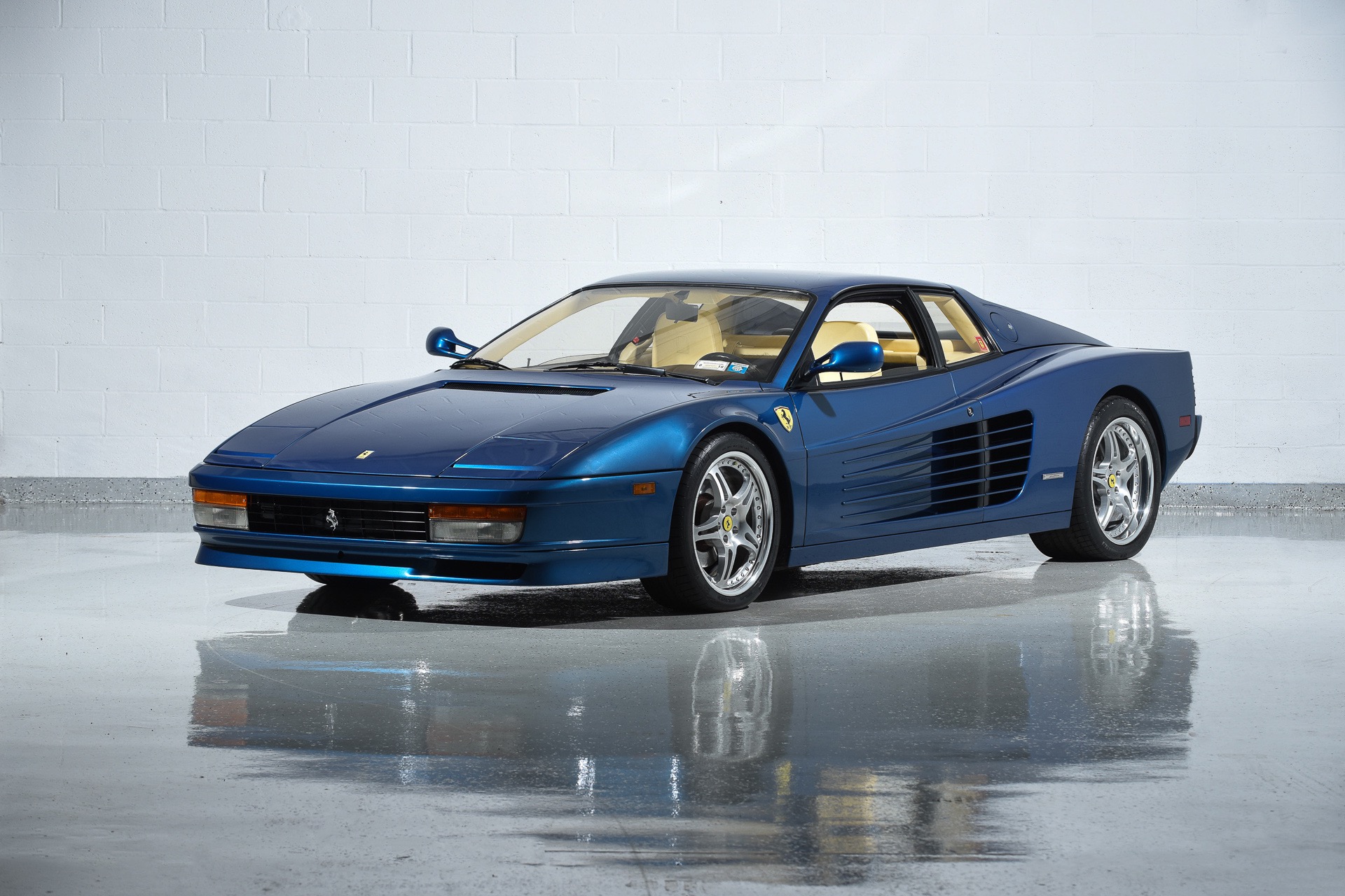 Ferrari Testarossa Blue