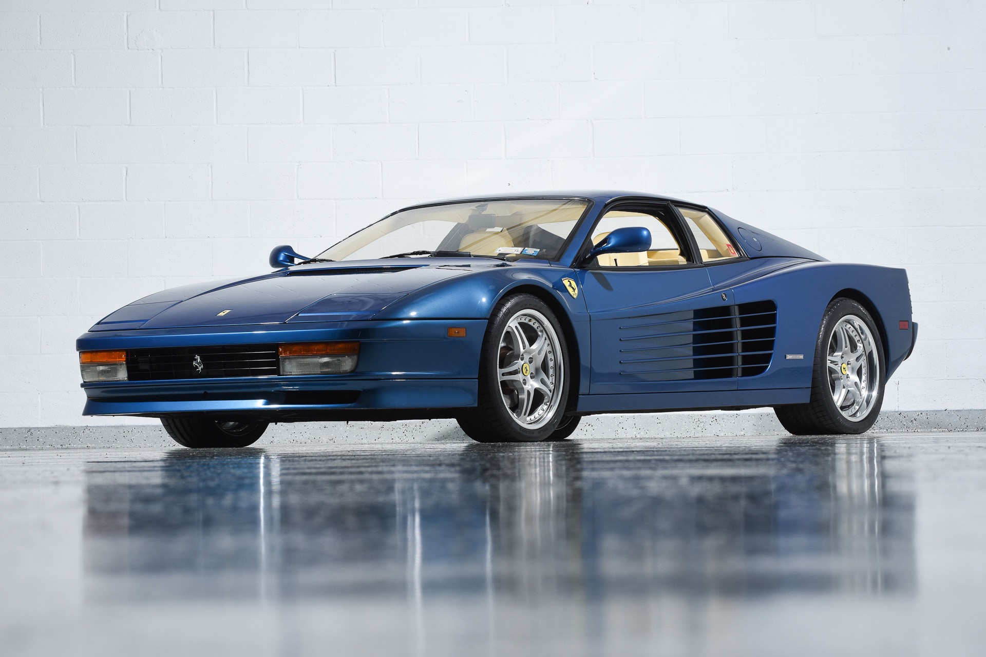 Ferrari Testarossa Blue